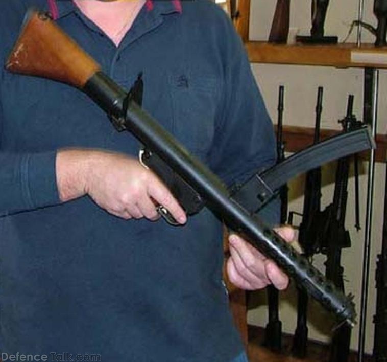 F1 submachine gun | DefenceTalk Forum