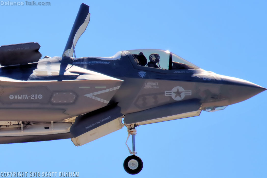 USMC F-35B Lightning II STOVL Joint Strike Fighter Weapons Bay Doors ...