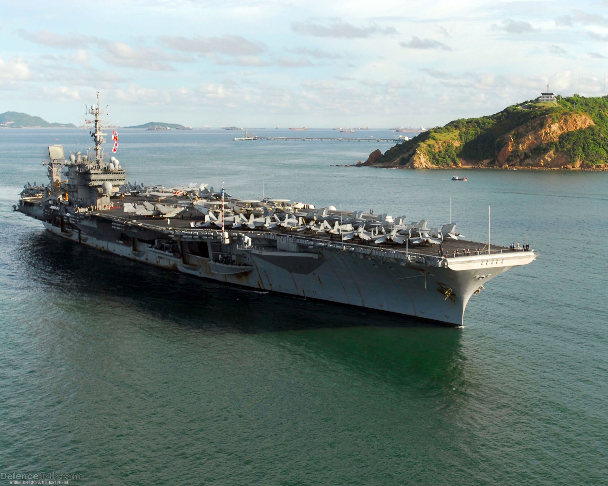 USS Kitty Hawk (CV 63) Aircraft Carrier - US Navy | DefenceTalk Forum
