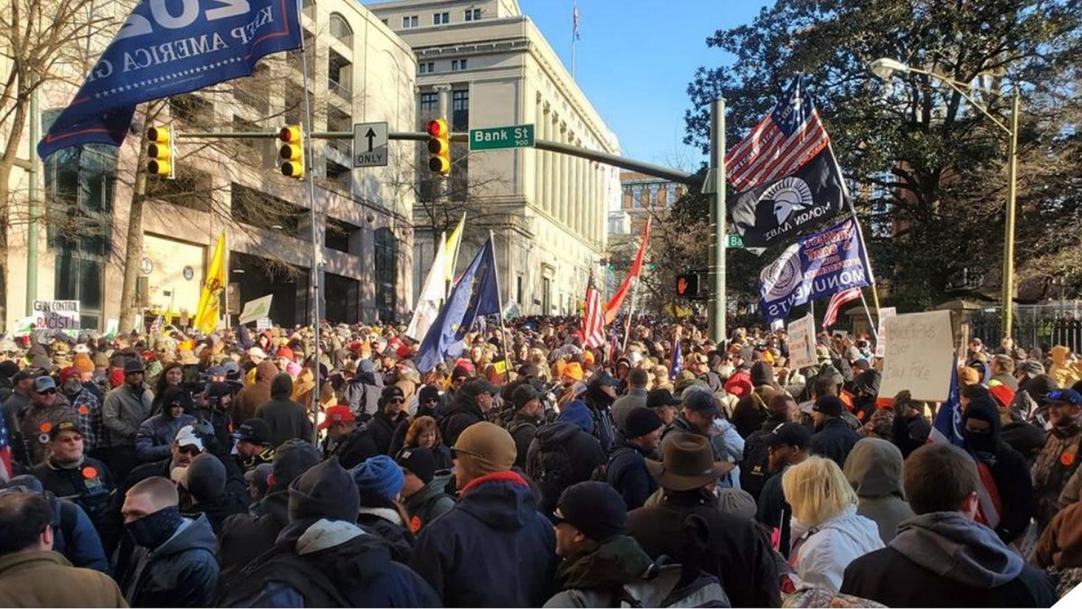 Gun rights advocates rally peacefully in Virginia | DefenceTalk